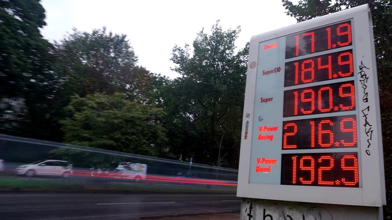 Stilvolle Benzinpreise In Cloppenburg Bild